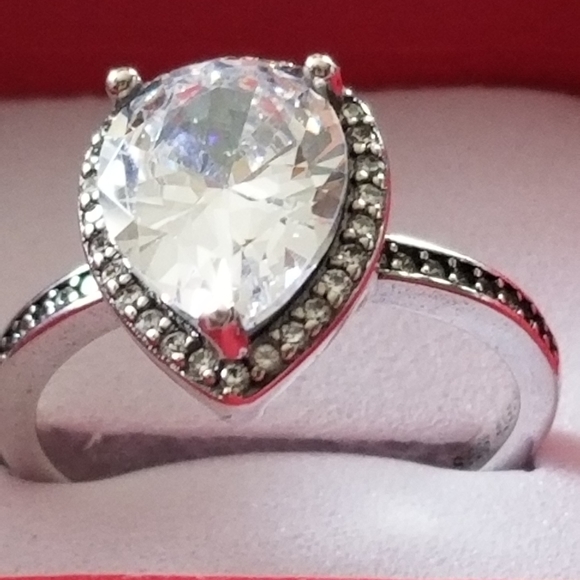 Pandora | Jewelry | Pandora Sparkling Teardrop Halo Ring | Poshmark